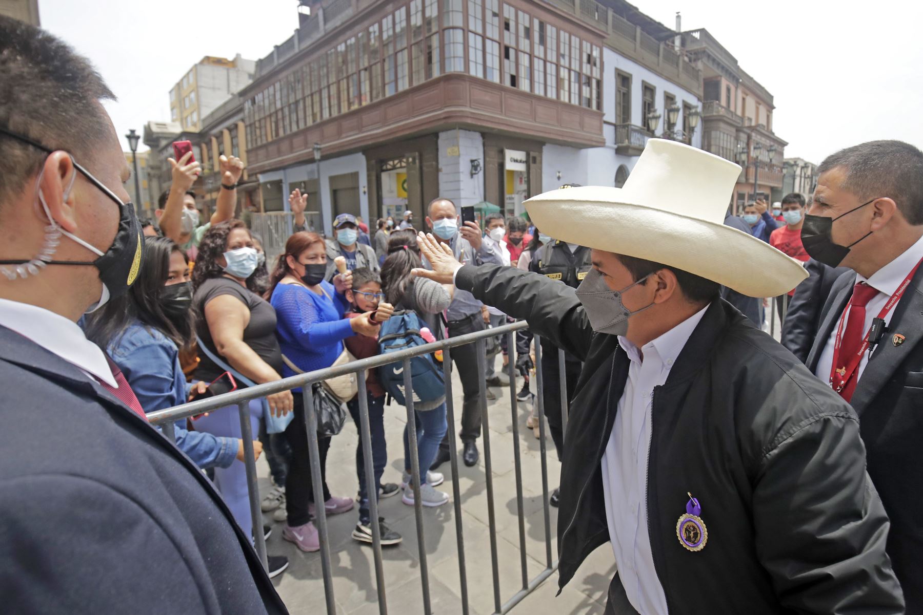 Presidente Castillo recibe saludos por su cumpleaños